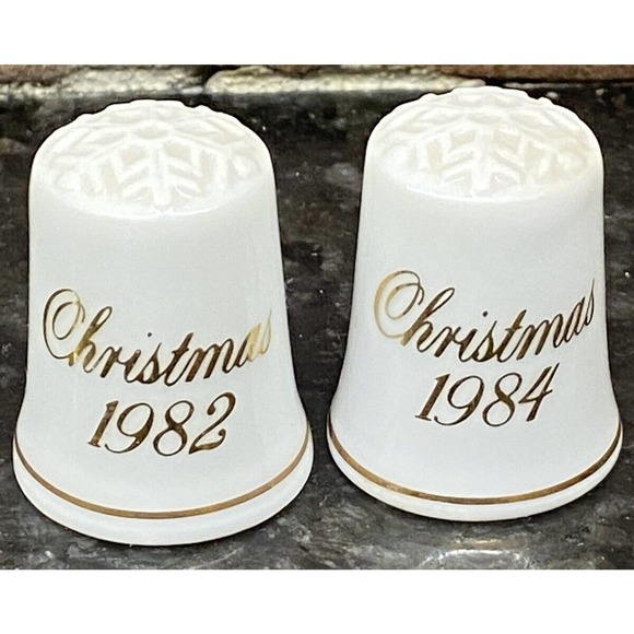Avon | Accents | Vtg Avon Christmas Thimbles Set Dated 982 1984 ...